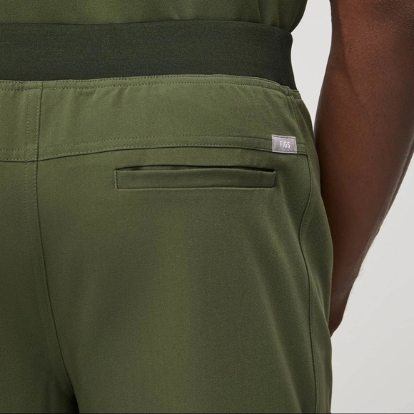 Figs | Other | New With Tags Figs Mens Olive Green Scrubs Set Sz L ...